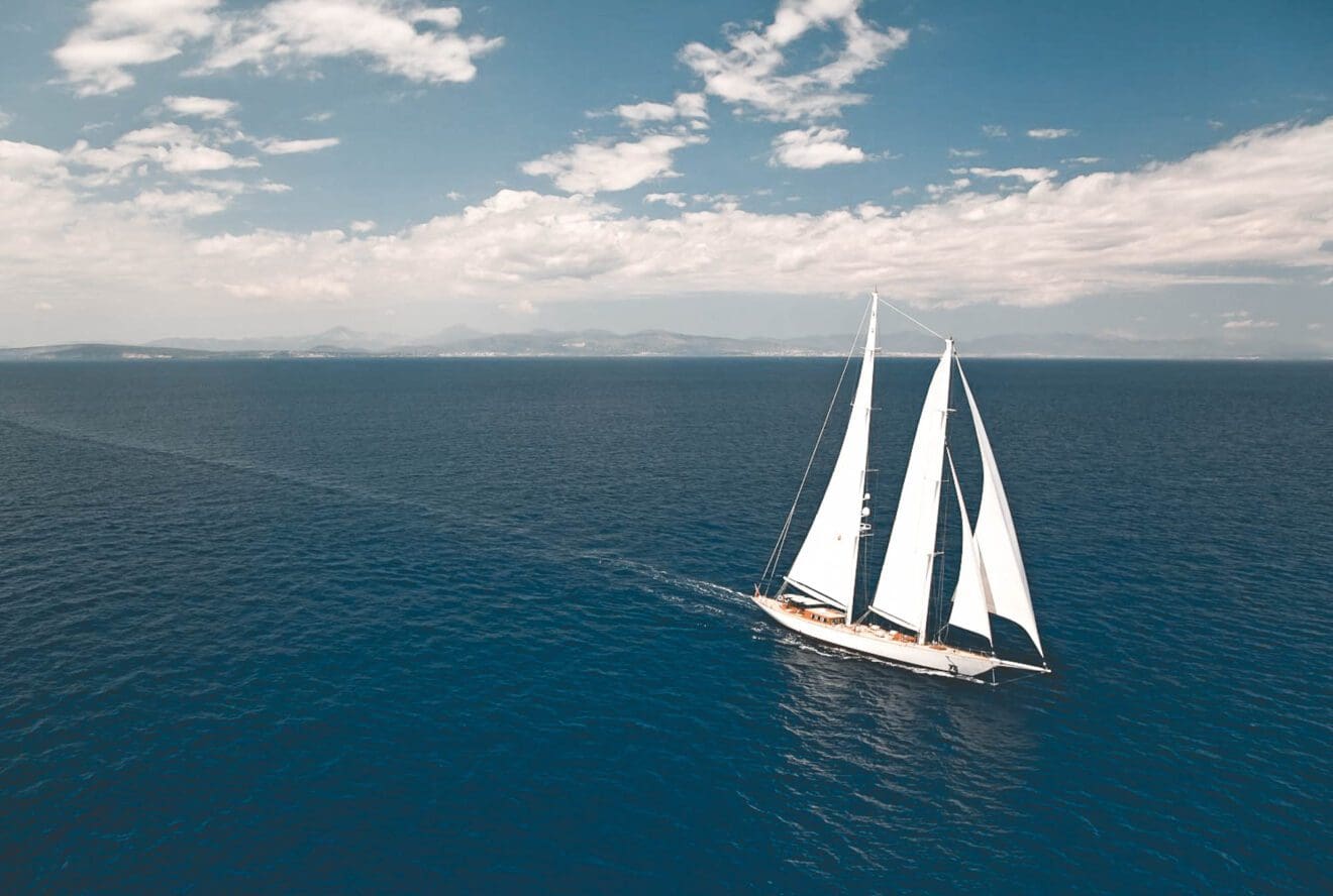 Zeilboot der zeilboten: GWEILO | MANIFY