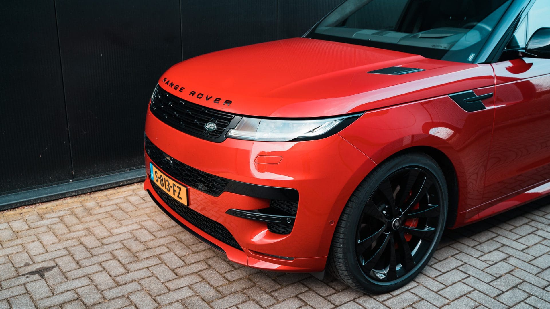 Range Rover Sport P510e rijtest: half elektrisch, helemaal Range Rover ...