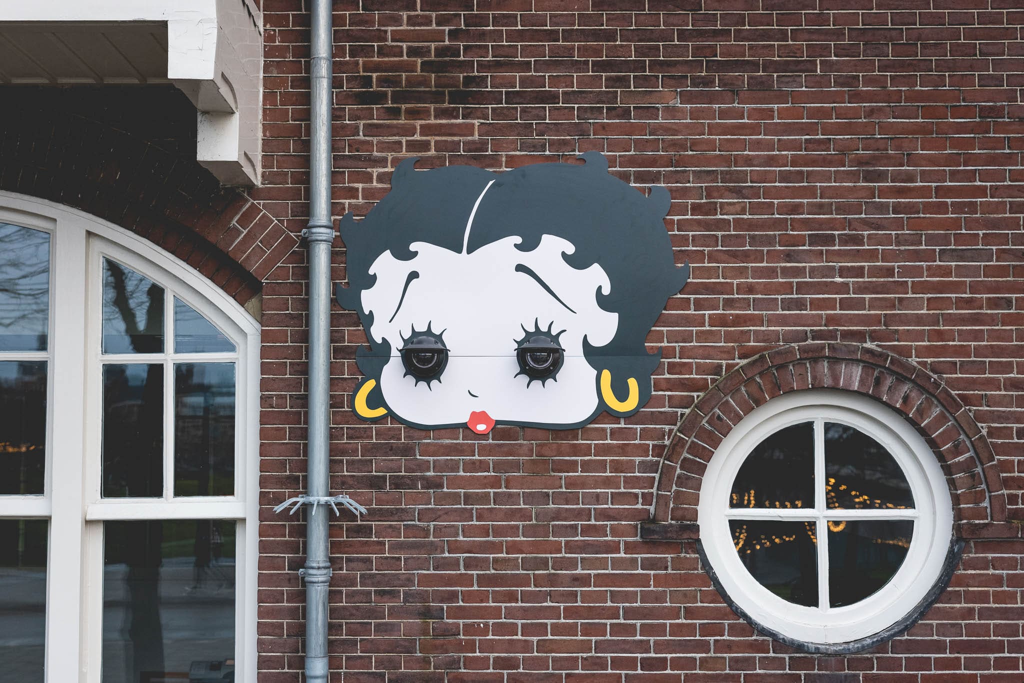 Straatbeeld-humor: de urban interventions van Street Art Frankey | MANIFY
