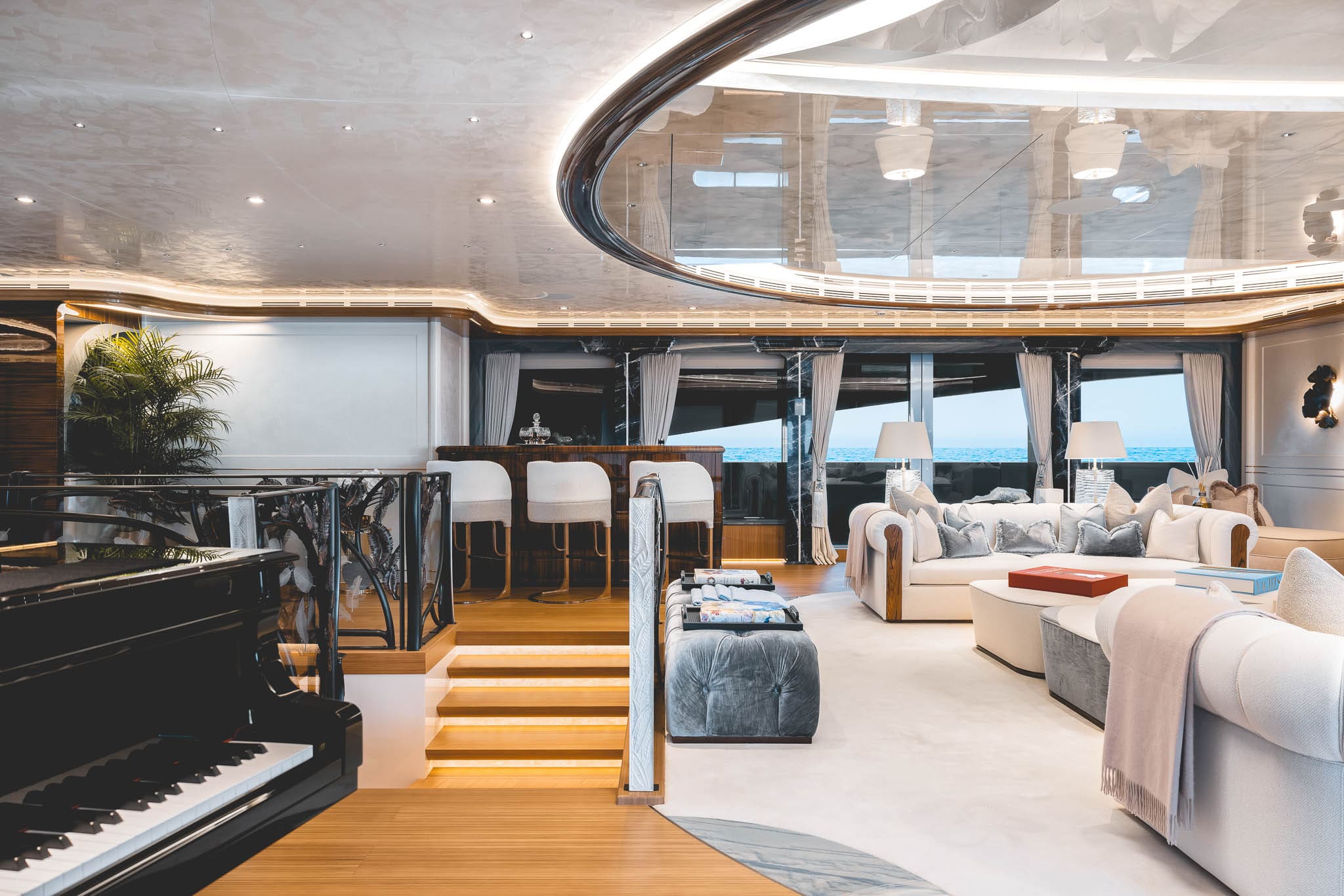 De Lürssen Apho is een waar 5-sterrenhotel op het water | MANIFY