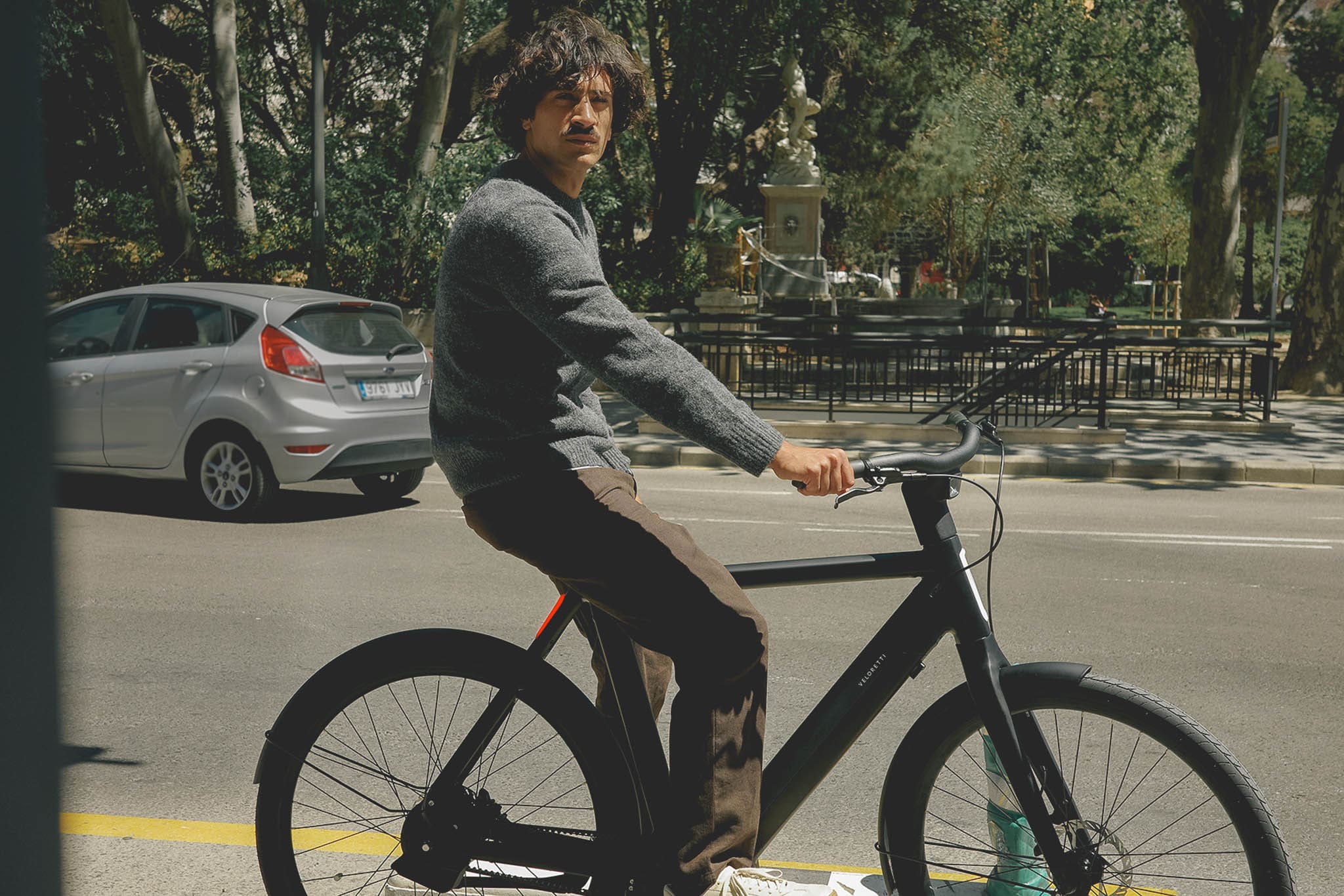 Minimalistisch én technologisch wonder op wielen: Veloretti Electric ...