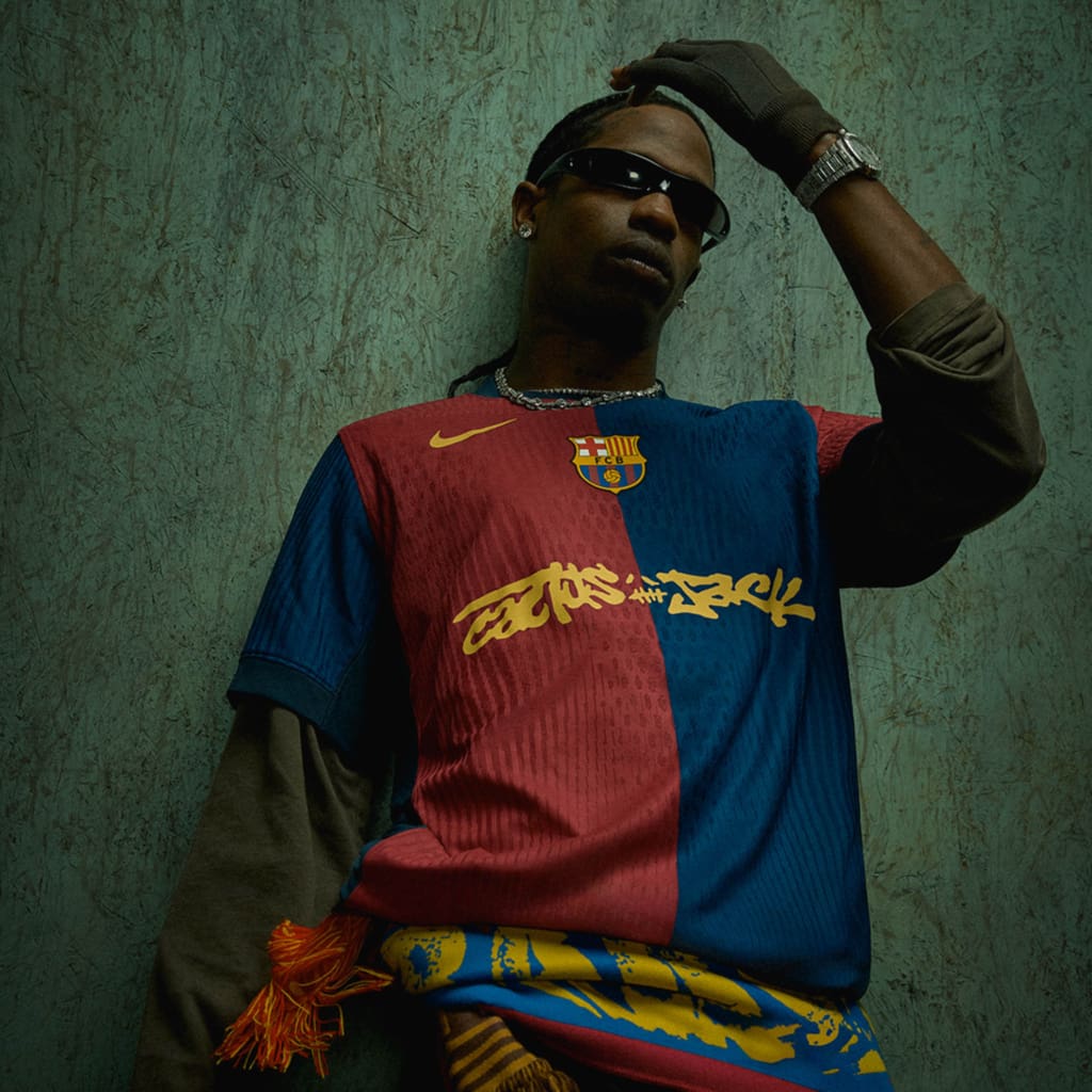 Barcelona x Travis Scott: Spotify zijn logo op FCB-shirt | MANIFY